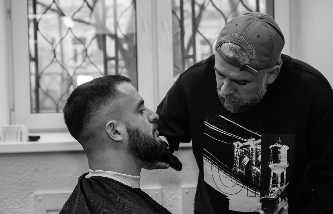 Color Touch-ups for Men with Barber in Winter Park